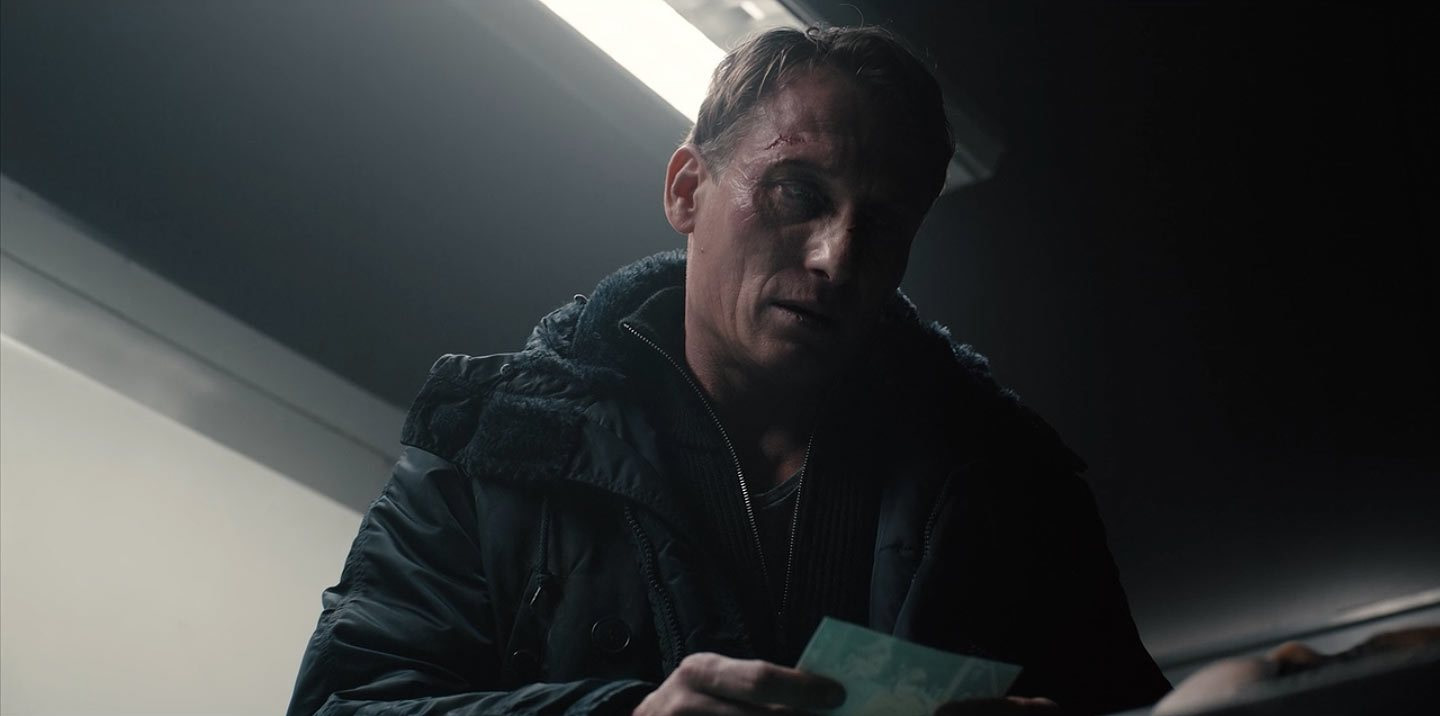 Dark Netflix episode 6 Sic Mundus Creatus Est Ulrich discovery ...